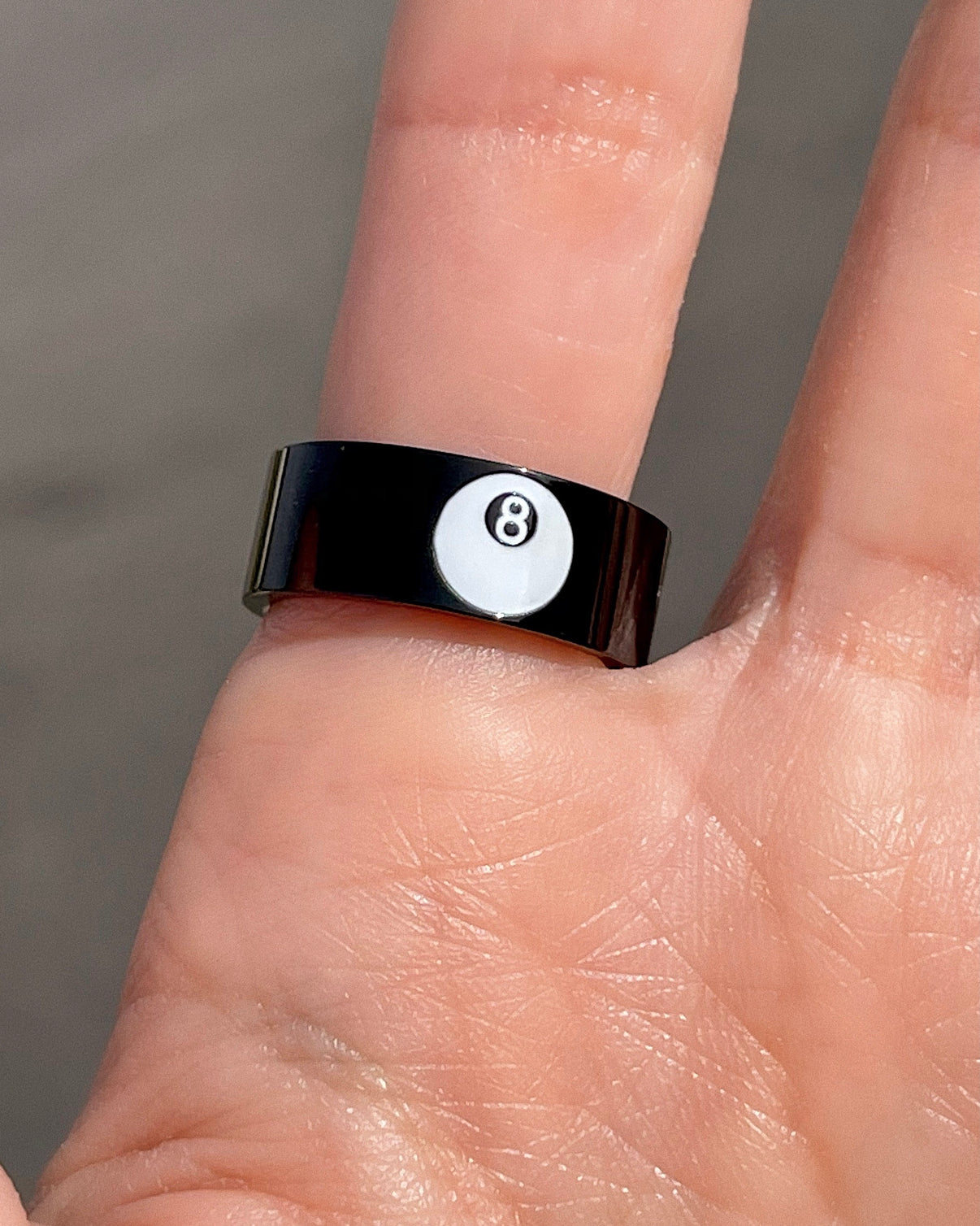 MAGIC 8 BALL RING – Cyberspace Shop