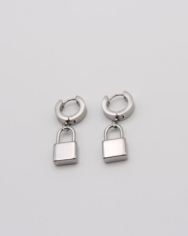 LOCK IT HOOP EARRINGS – Cyberspace Shop