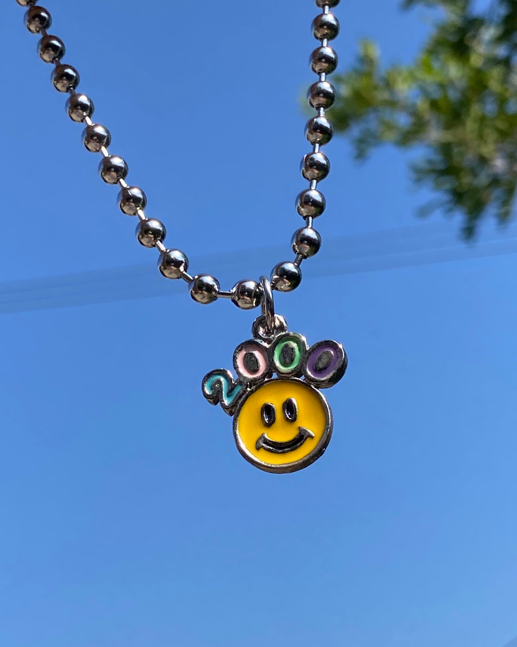 2000 SMILEY FACE NECKLACE – Cyberspace Shop