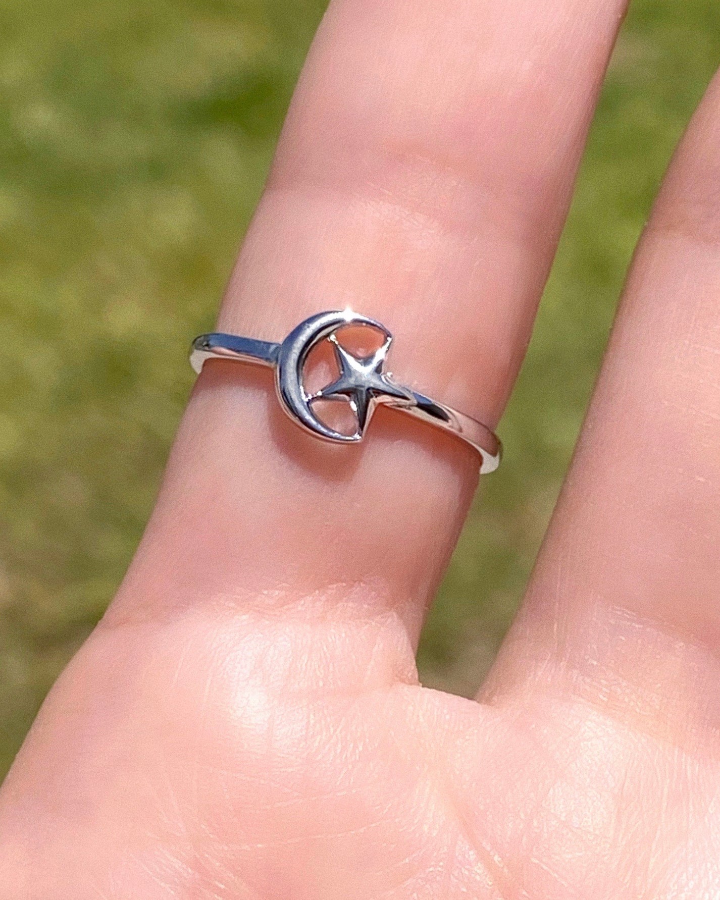 MOONLIGHT RING – Cyberspace Shop